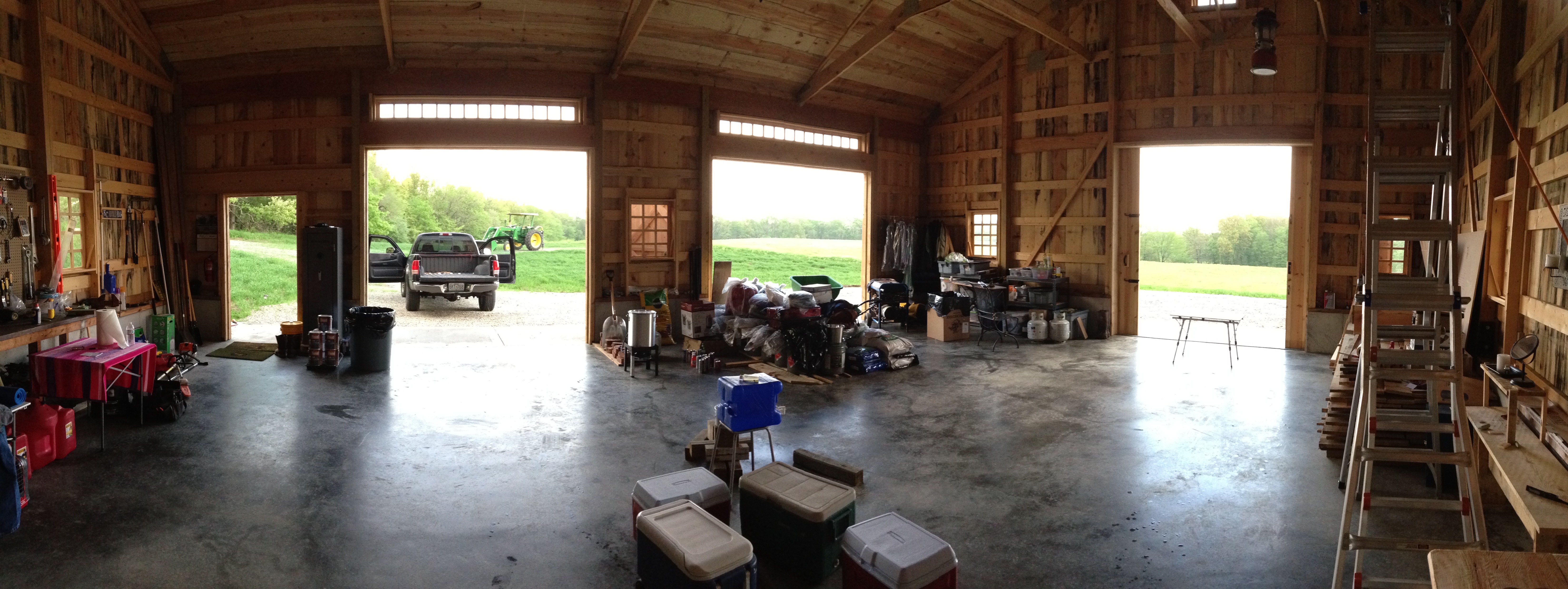Hedge Apple Farm - Tractor Barn